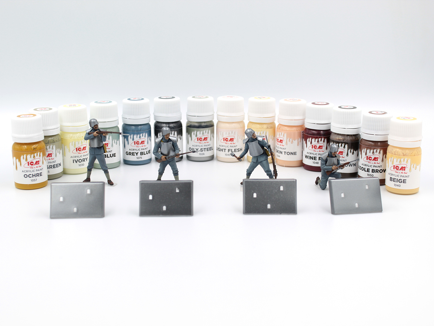 Build up! WWI Italian Infantry in armor - ICM Holding