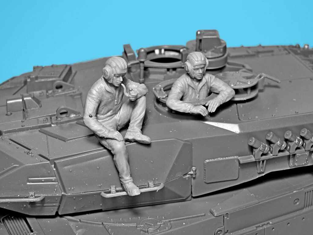 Leopard 2 crew of the Armed Forces of Ukraine - ICM Holding